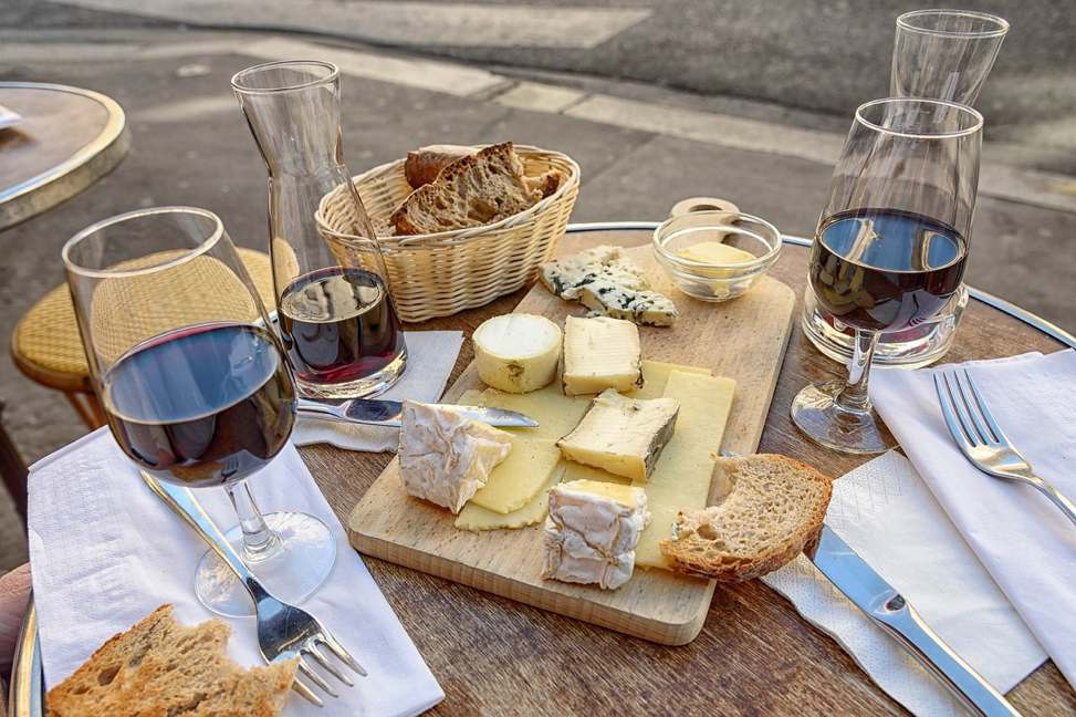 Study proves cheese improves the wine-drinking experience | Welcome to ...
